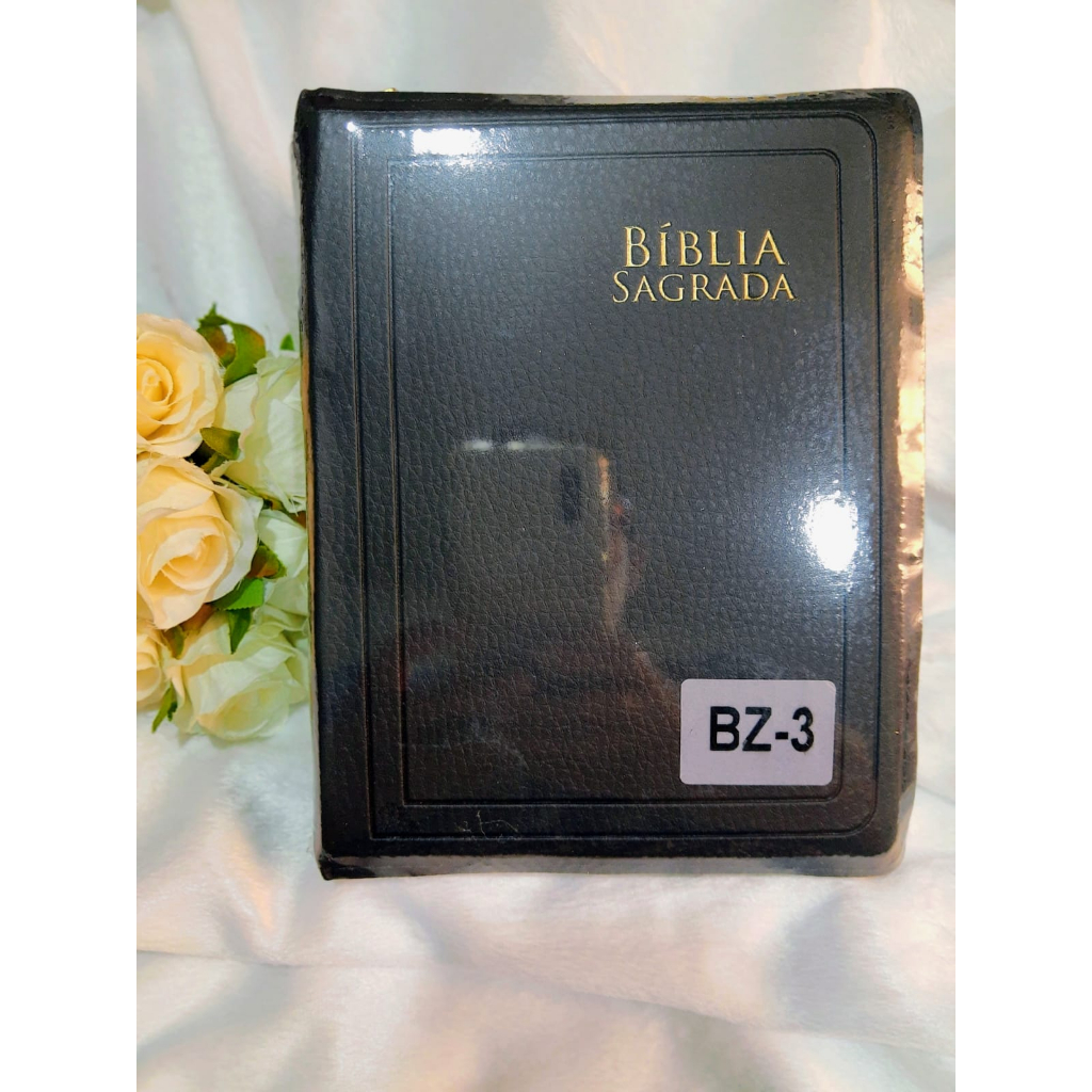 Bíblia sagrada CCB, capa preta. | Shopee Brasil