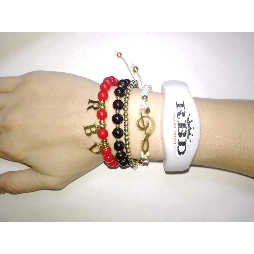 kit 4/5 pulseiras, incluindo pulseira rbd led colorido - Rebelde, RBD ...