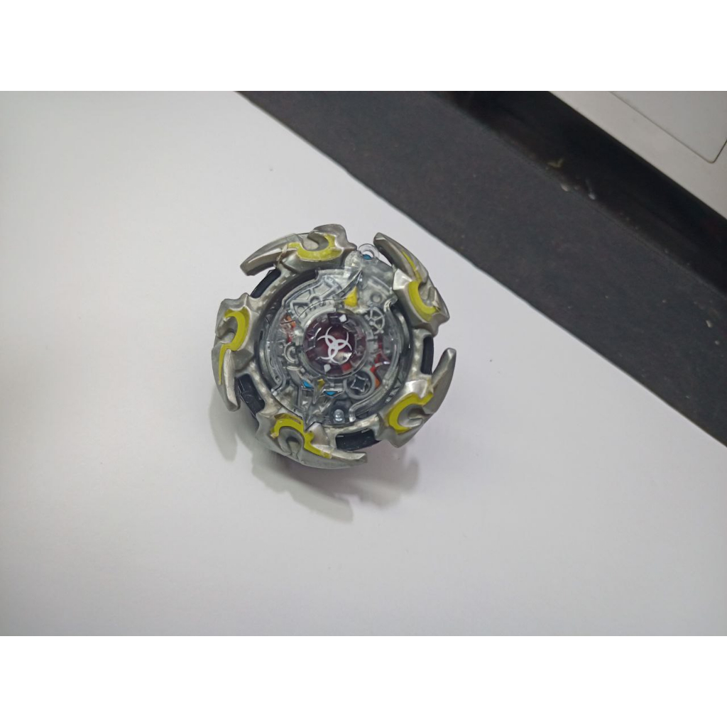 Beyblade burst Takaratomy Alter Chronos | Shopee Brasil