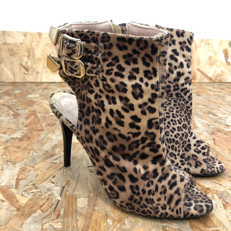 Bota ANNE KANNER | Shopee Brasil