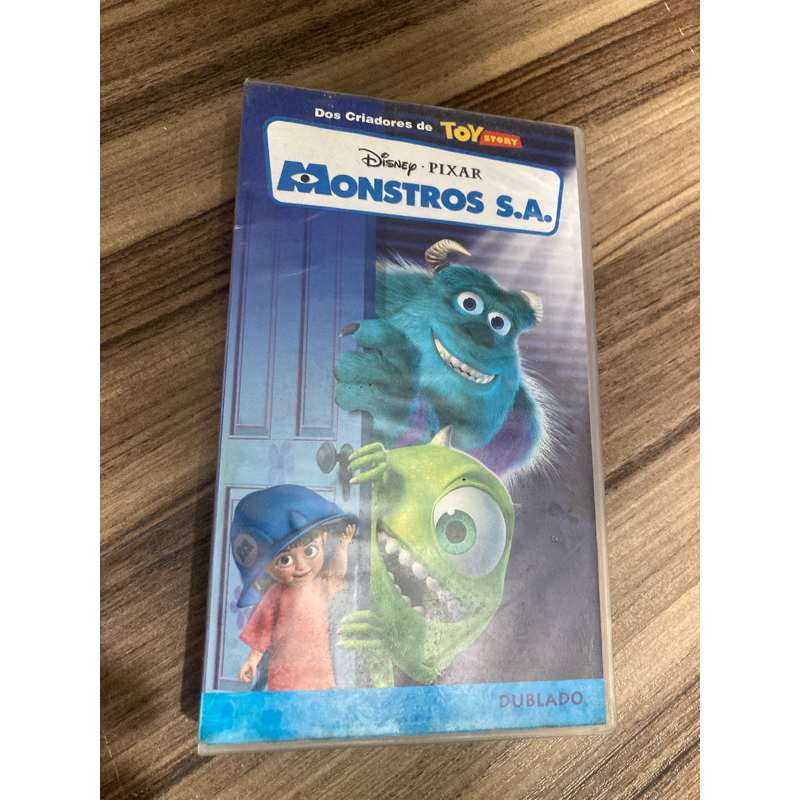 Fita VHS: Monstros S.A. por Disney Pixar, dublado original | Shopee Brasil