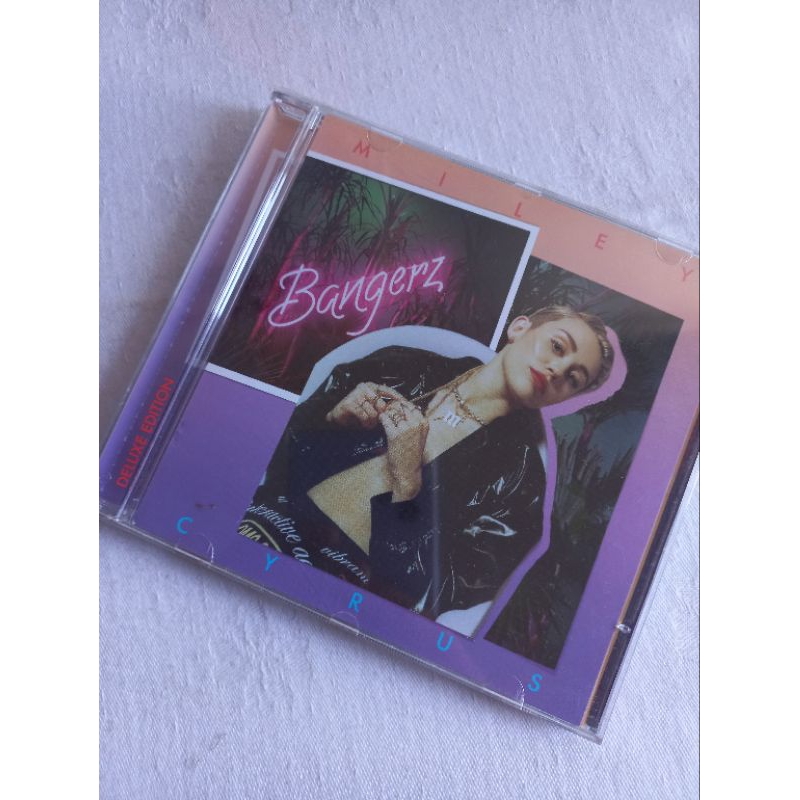 Cd Miley Cyrus Bangerz Deluxe Edition Shopee Brasil