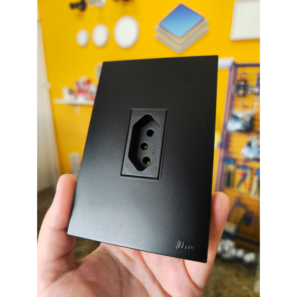 Kit Tomada 20a + Interruptor Simples Recta Preto Fosco | Shopee Brasil