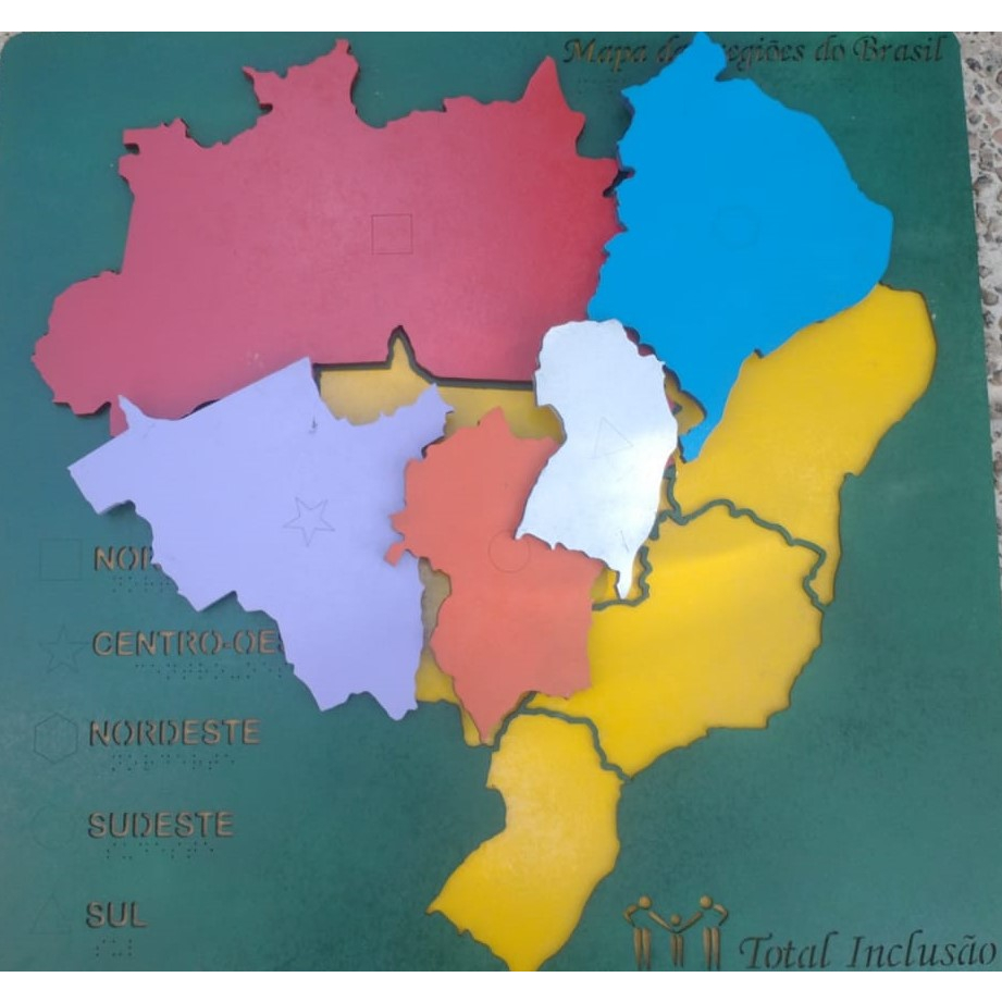 Mapa em MDF das Regiões do Brasil em Alto Relevo e Braille e Bolsa para ...