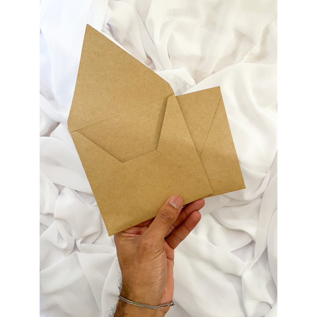 Envelope para Convite 14x14cm - Modelo Bico Quadrado kraft - 10 ...
