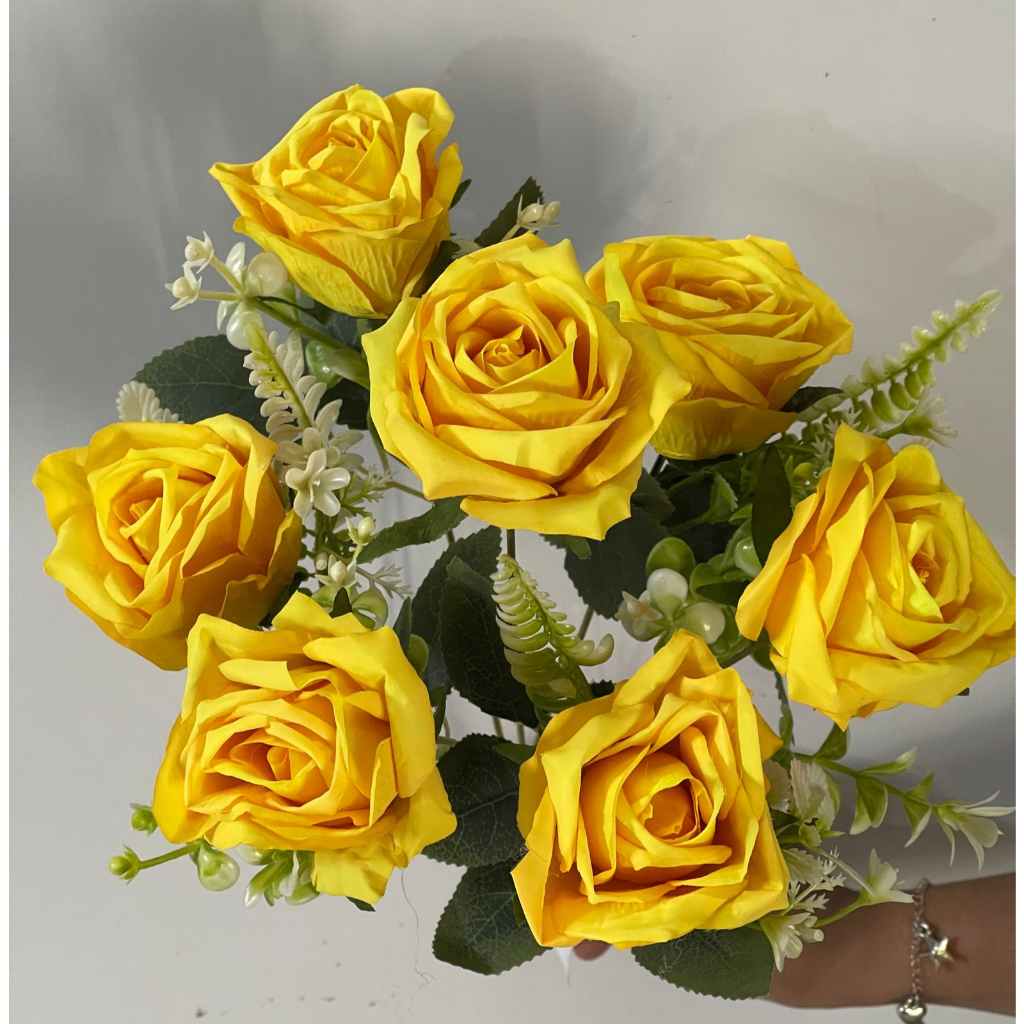 Rosa com 7 rosas Ref 317 | Shopee Brasil
