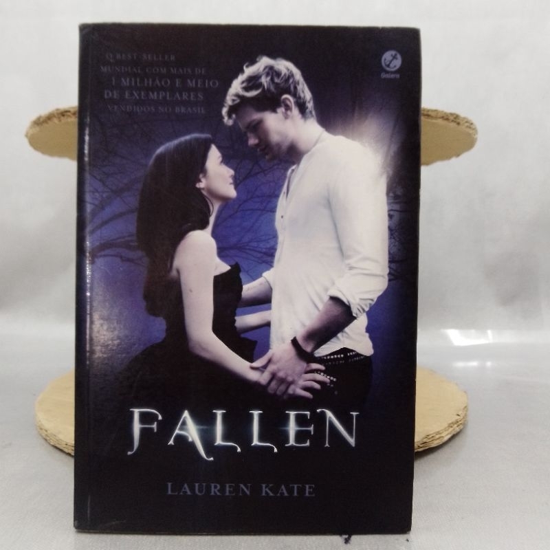 livro fallen - lauren kate (LER DESCRIÇÃO) | Shopee Brasil
