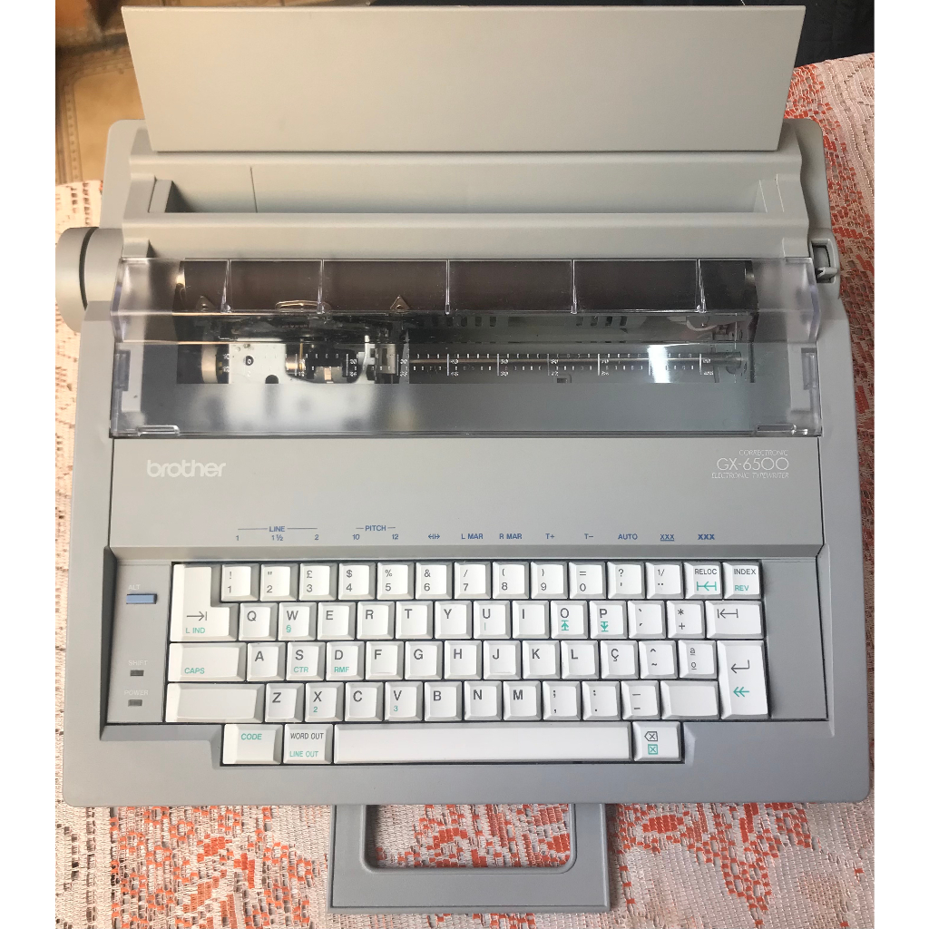 Máquina De Escrever Elétrica Brother Gx-6500 - para decoração | Shopee ...