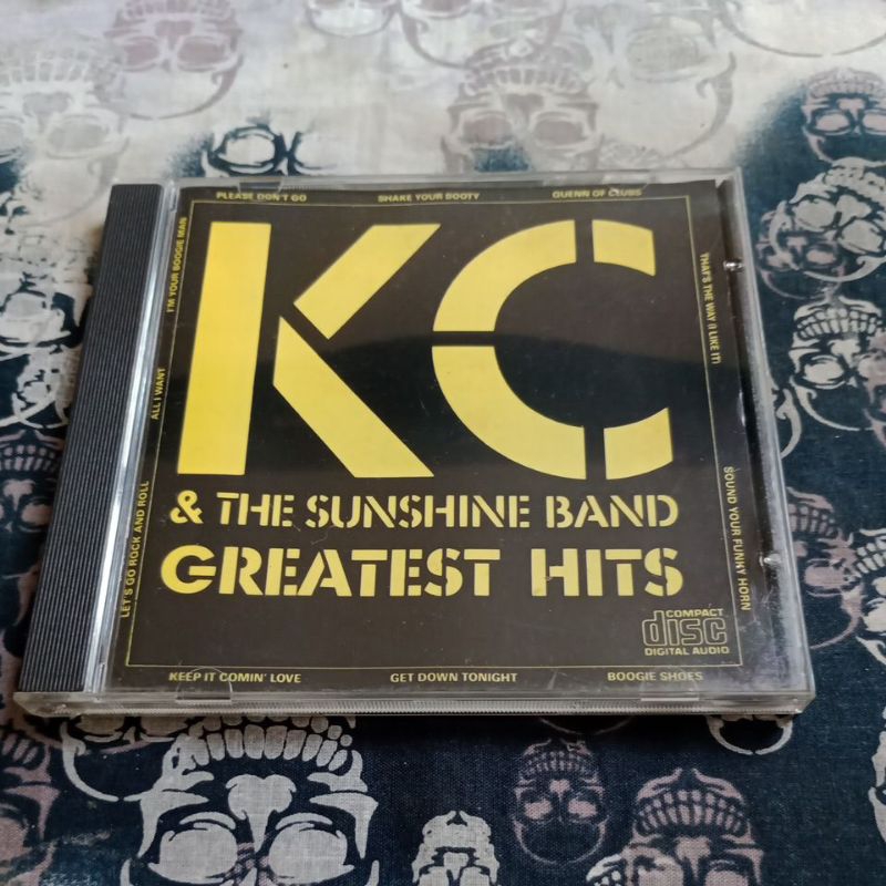CD KC & THE SUNSHINE BAND - GREATEST HITS | Shopee Brasil