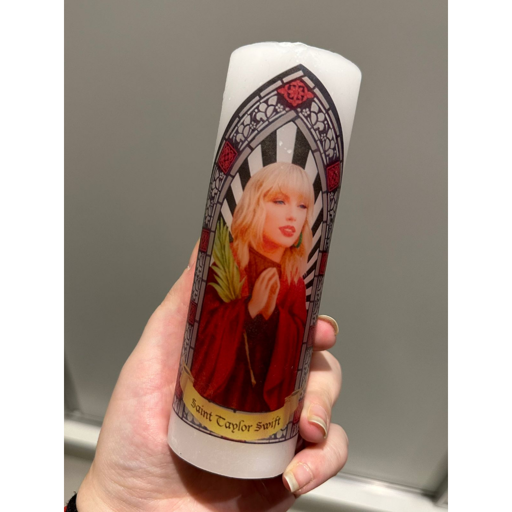 Vela Saint Taylor Swift | Shopee Brasil