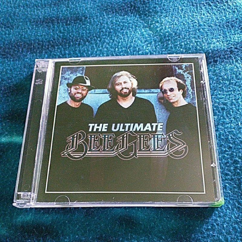 CD DUPLO BEE GEES - THE ULTIMATE (BEST OF) | Shopee Brasil