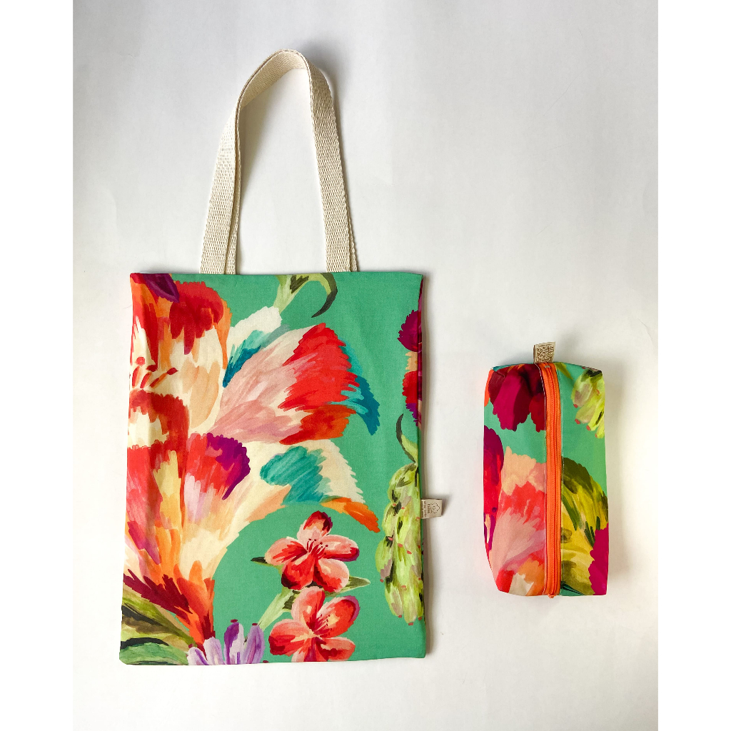 Kit Ecobag + Estojo Escolar - Estampa Original Farm 10 | Shopee Brasil