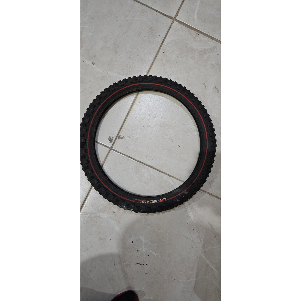 Pneu CST BMX Race Aro 20x2.125 para até 40 psi Novo Original com ...
