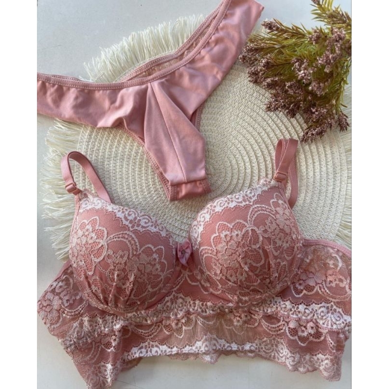 Liquidação Conjuntos lingerie calcinha e sutiã com bojo luxo Varias ...