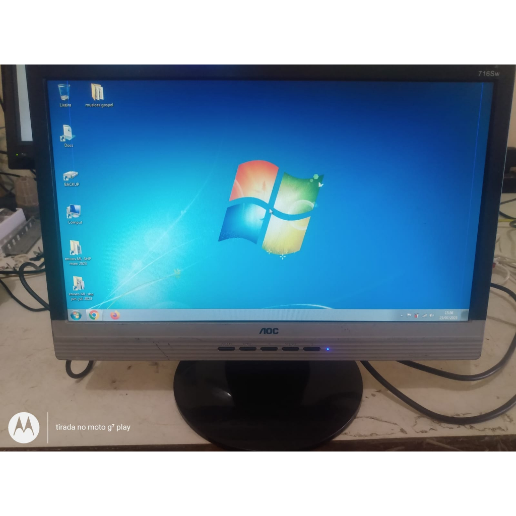 monitor 17 polegadas usado AOC 716sw com detalhes em bom estado leia ...