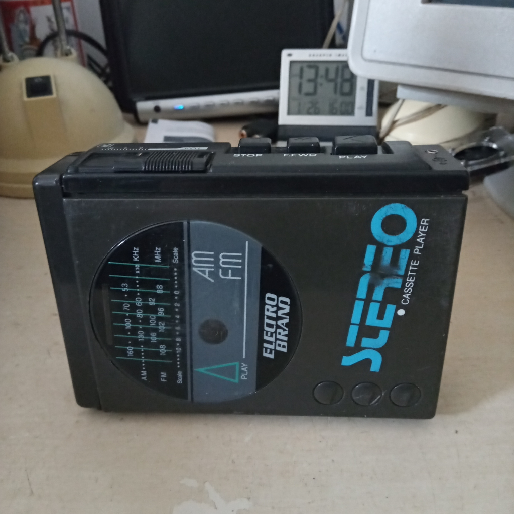 Walkman Electro Brand Stereo Vintage - Não Liga | Shopee Brasil
