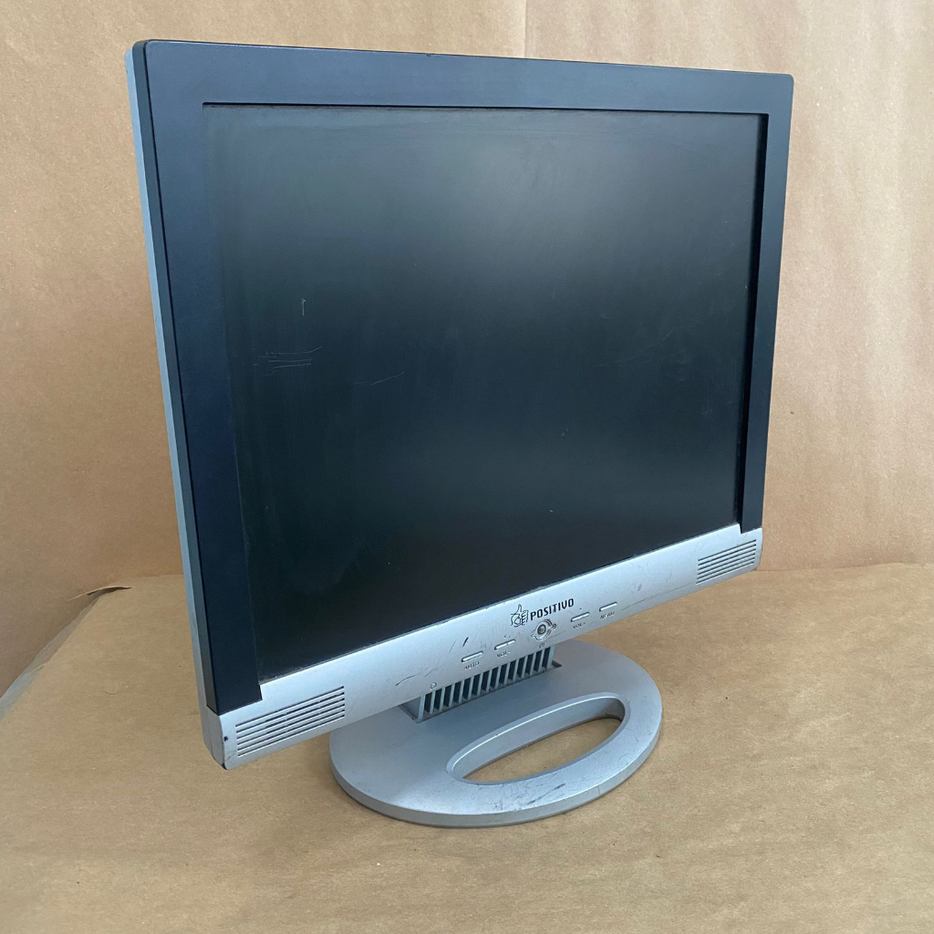 Monitor Positivo 15" com saída de audio | Shopee Brasil
