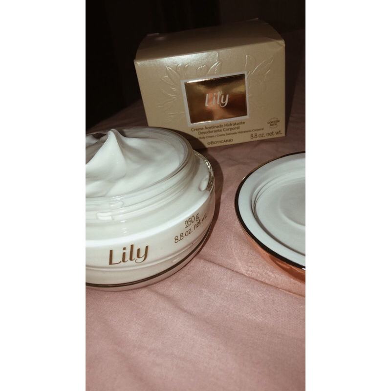 Lily creme acetinado Hidratante Desodorante Corporal 250g | Shopee Brasil