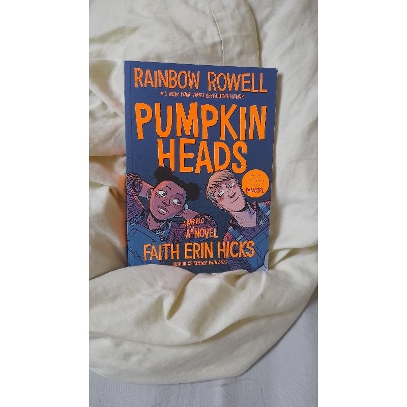 Graphic Novel - Pumpkin Heads - Rainbow Rowell e Faith Erin Hicks - Em ...