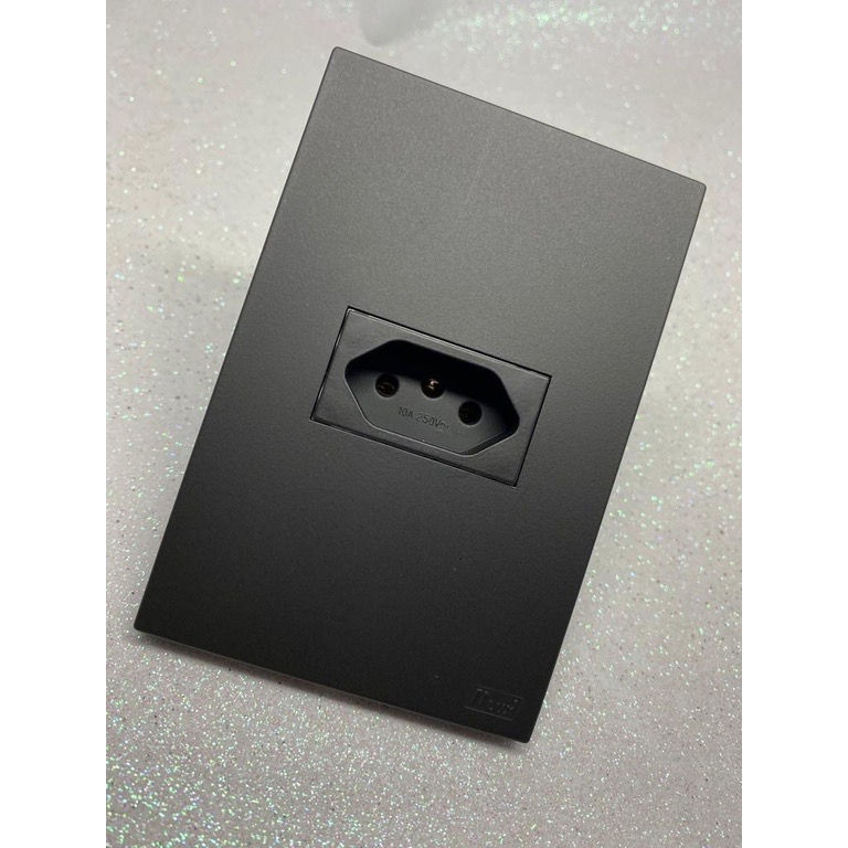 5 Tomadas Preta Fosca 10A ou 20A Recta Black Satin Fosco Blux Tomada Sem Brilho | Shopee Brasil