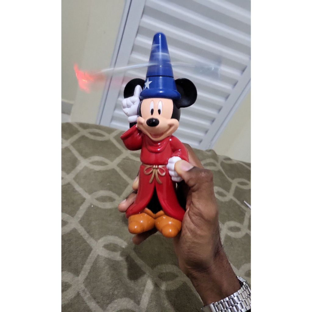 disney light chaser toy - sorcerer mickey mouse | Shopee Brasil