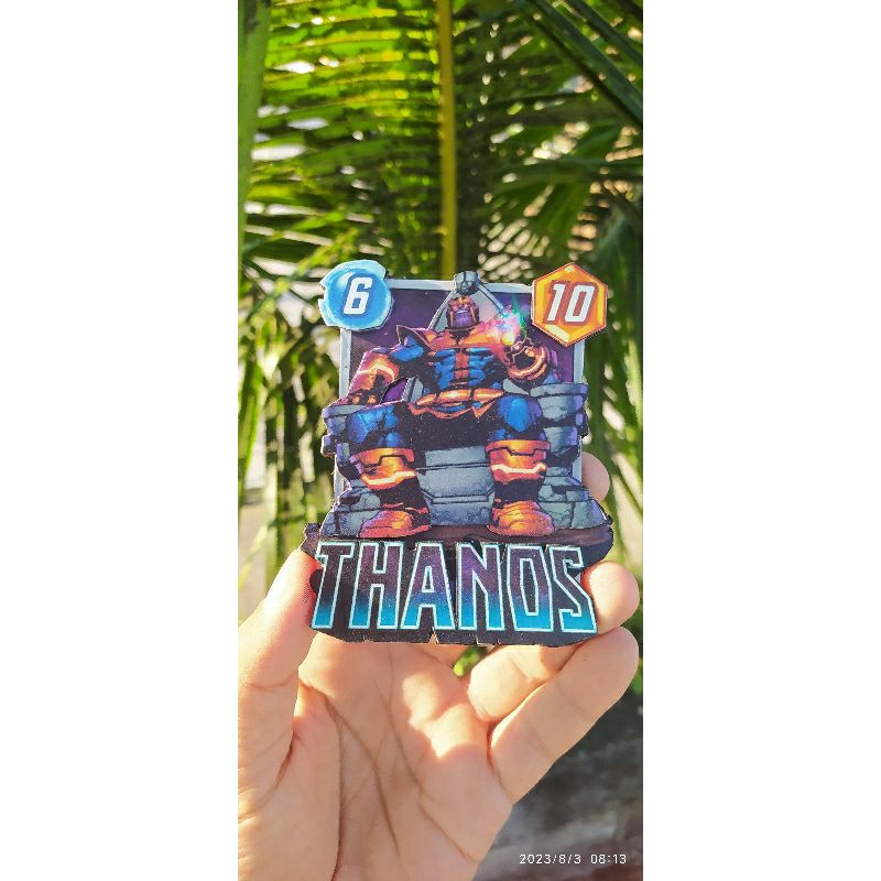 Marvel snap 3d card Thanos (Imã) - Escorrega o Preço