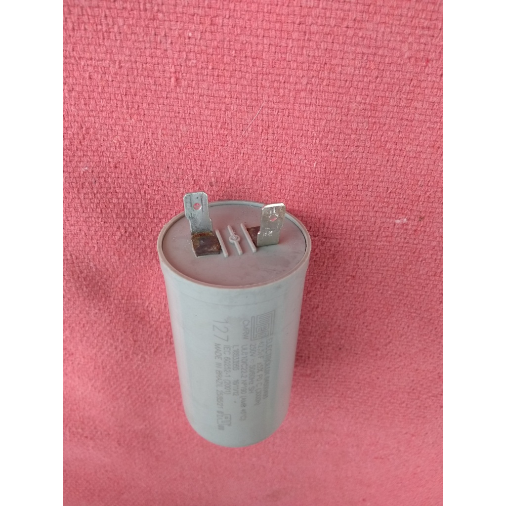 Capacitor weg 12uf/400v 220v usado | Shopee Brasil