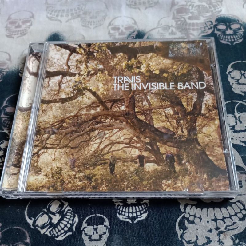 CD TRAVIS - THE INVISIBLE BAND | Shopee Brasil