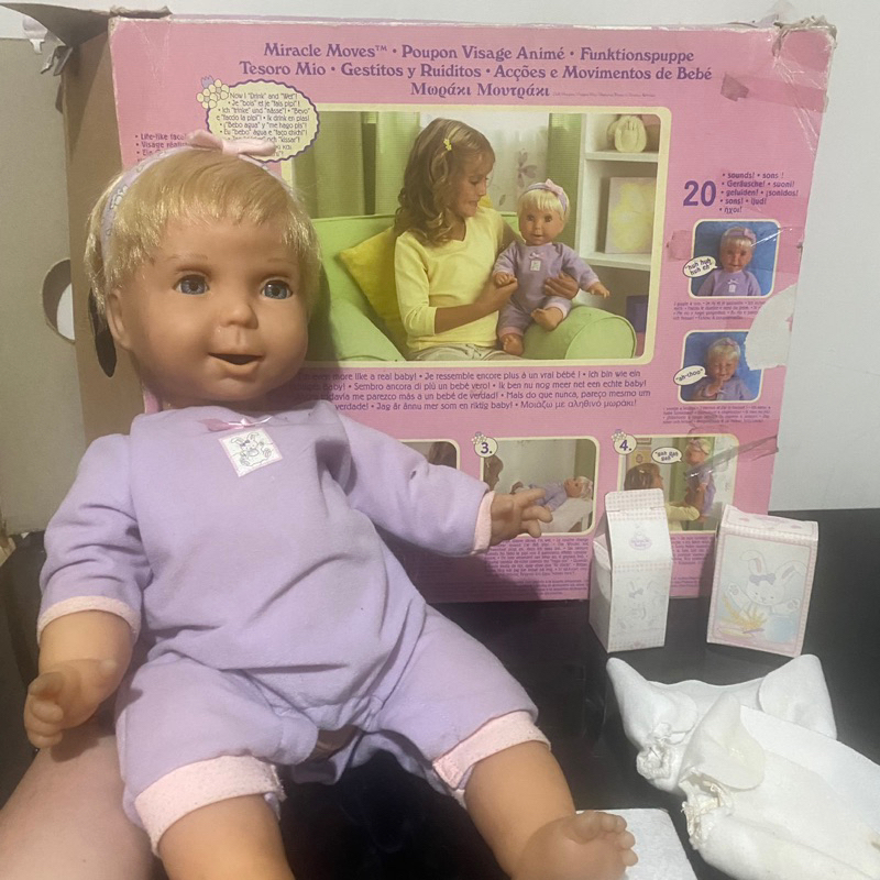 Boneca Bebê Miracle Baby com caixa e acessórios | Shopee Brasil