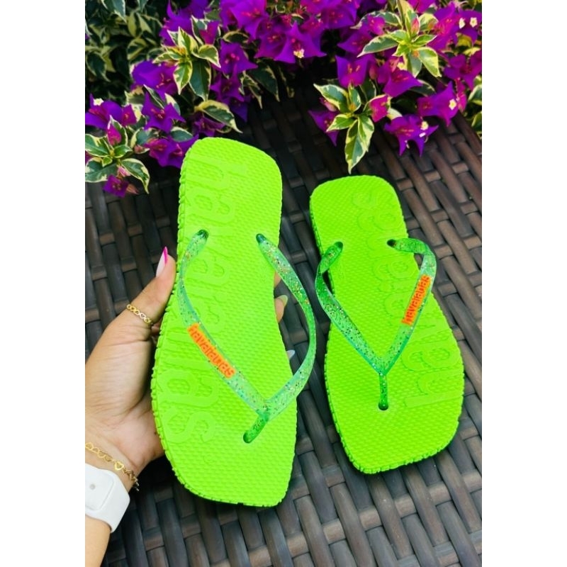 Chinelo Feminino kit com 12 pares coloridos sortidos Atacado | Shopee ...