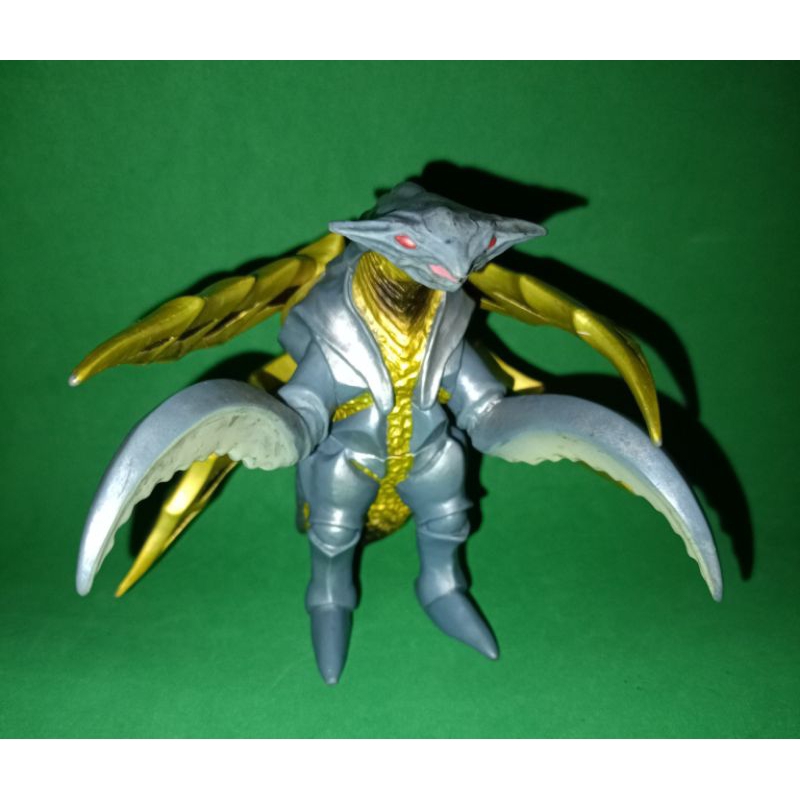 Ultraman Basiliss Kaiju Bandai 1998 | Shopee Brasil