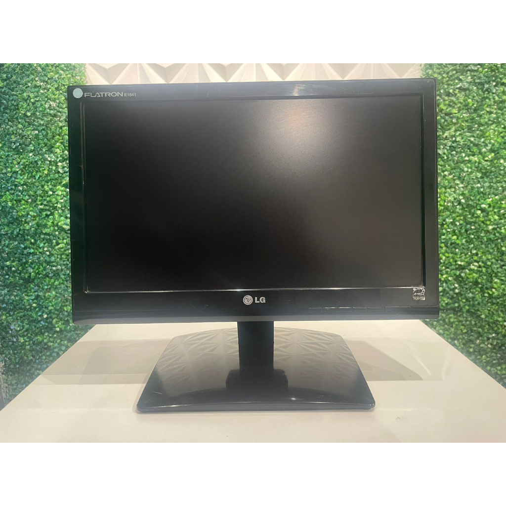 Monitor 16 Polegadas - COM DETALHES NA TELA | Shopee Brasil