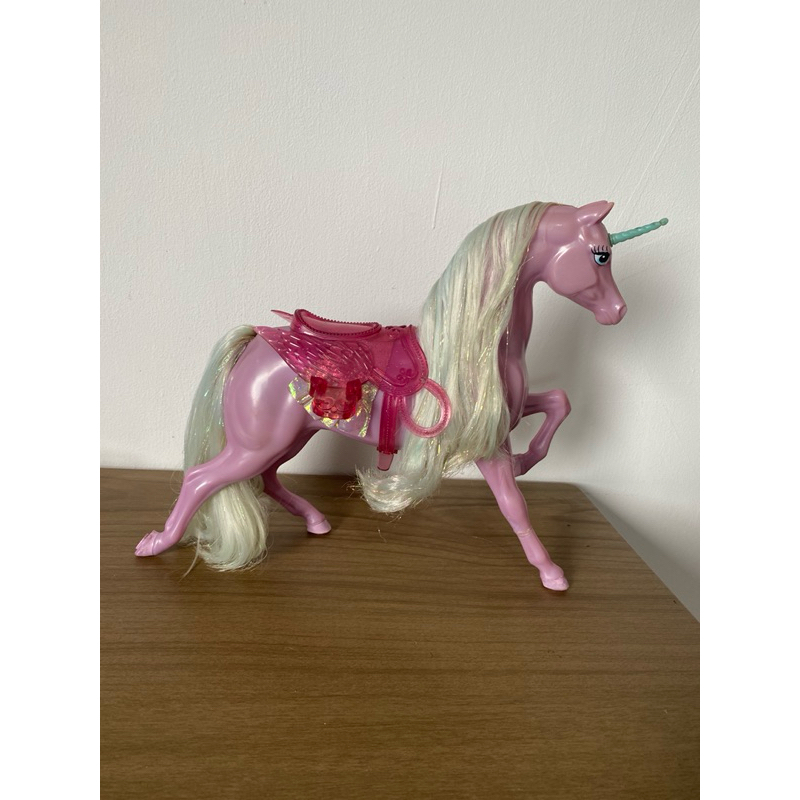 Unicornio lila Barbie lago dos cisnes | Shopee Brasil