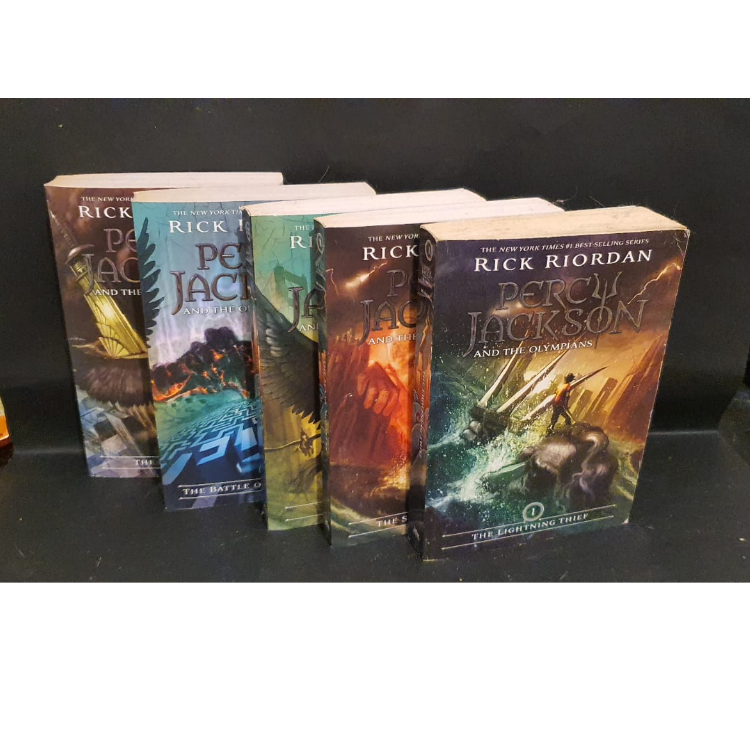 Percy Jackson and the Olympians 5 Book Paperback Boxed Set (New Covers ...