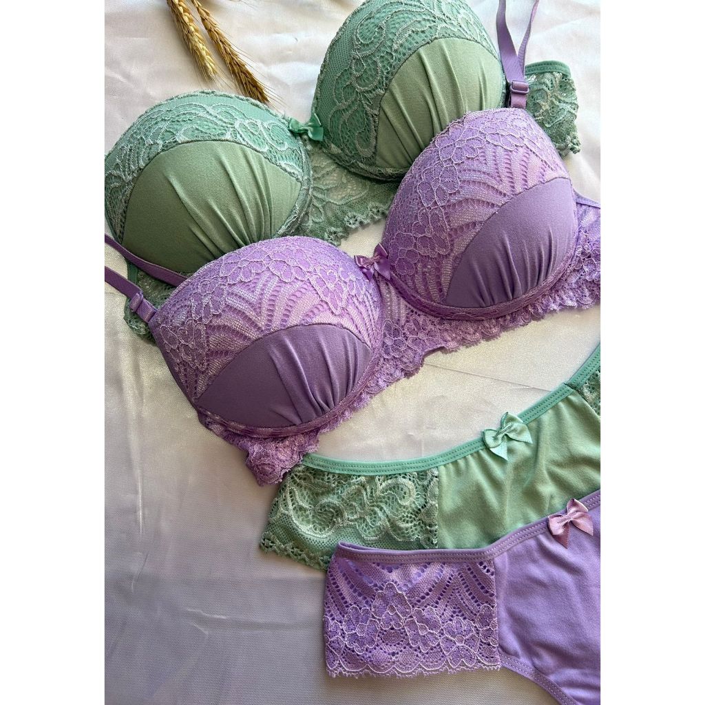 Conjunto Calcinha E Sutiã Com Bojo E Renda Moda Feminina Lingerie ...