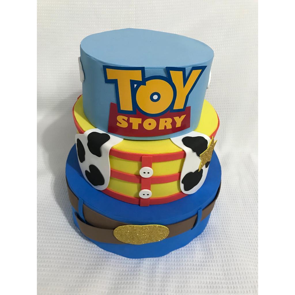 Bolo fake Toy Story - Material papelão e EVA | Shopee Brasil