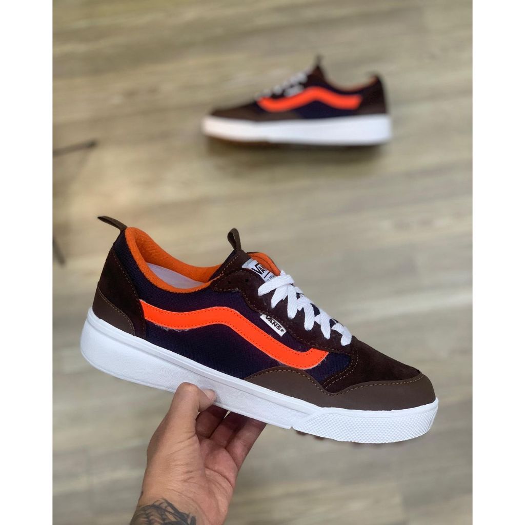 Tênis Masculino Vans UltraRange VR3 Preto e Laranja | Shopee Brasil