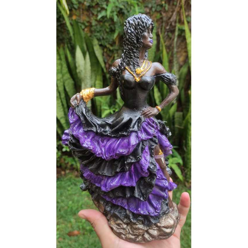 Imagem Pombagira Maria Mulambo 25 cm Vestido Roxo Negra | Shopee Brasil