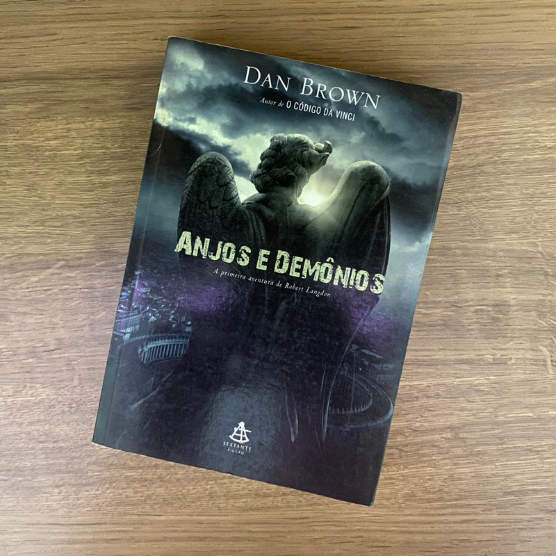 LIVRO DAN BROWN ANJOS E DEMÔNIOS | Shopee Brasil