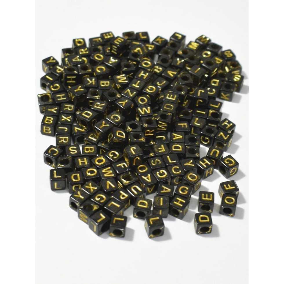 Miçanga Entremeio Letras Quadradas Alfabeto Preto Com Dourado 6mm ...