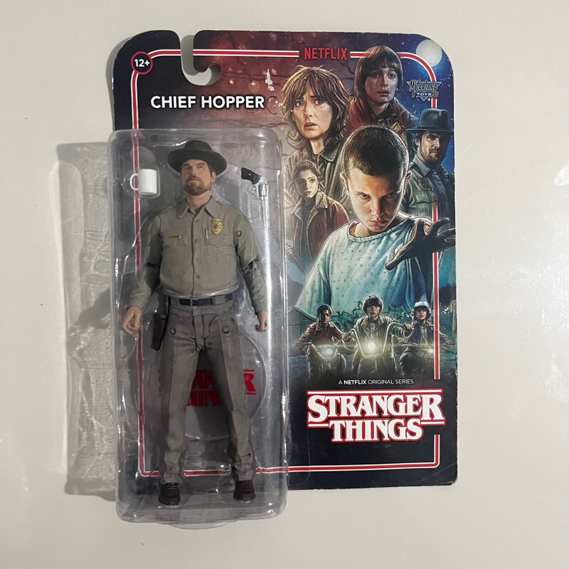 Chief Hopper Stranger Things Action Figure Lacrado - Escorrega o Preço