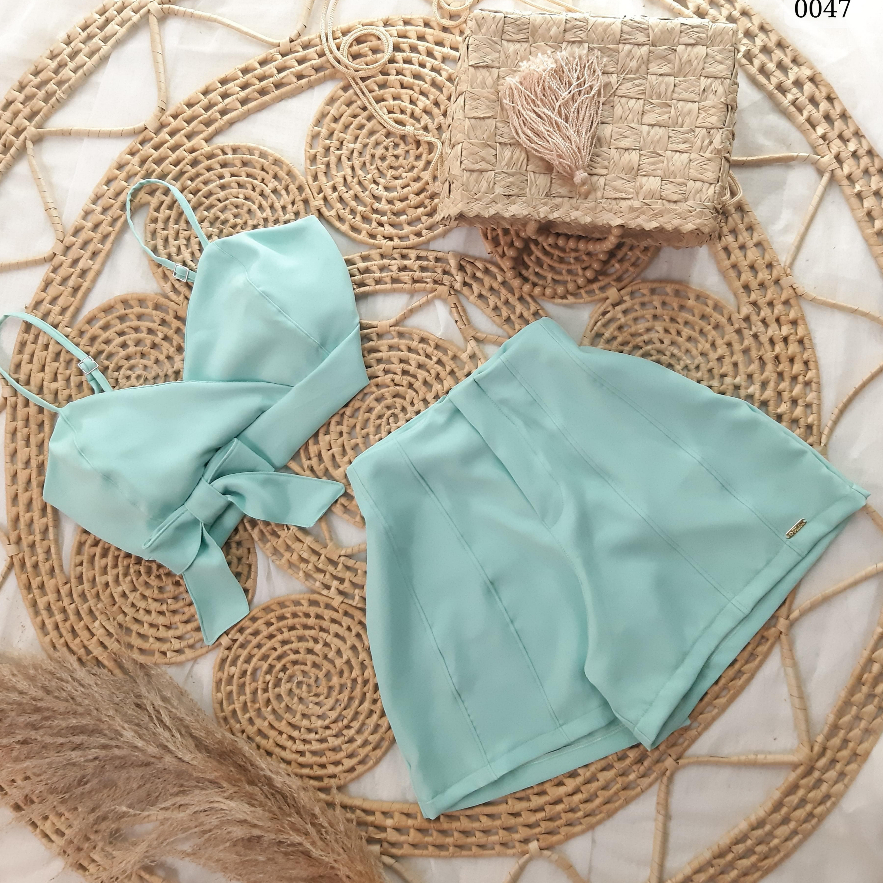 Conjunto Feminino cropped com laço lateral e shorts cintura alta ...