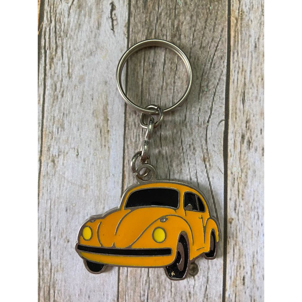 Chaveiro Fusca Amarelo em Metal | Shopee Brasil