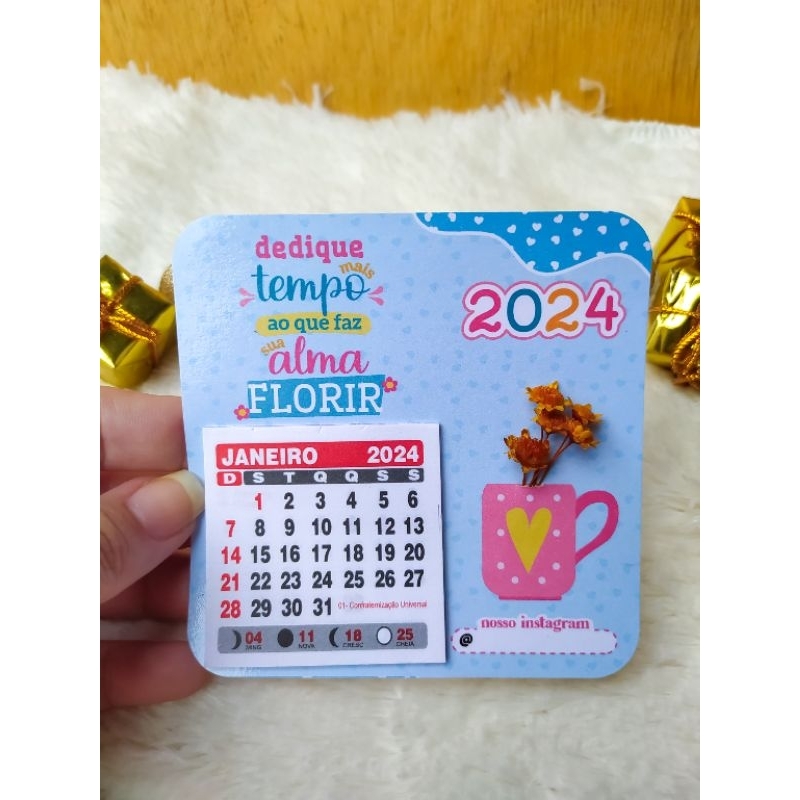 Calendário Ímã de Geladeira 2024 com Flor - Natal, Ano Novo, Réveillon ...