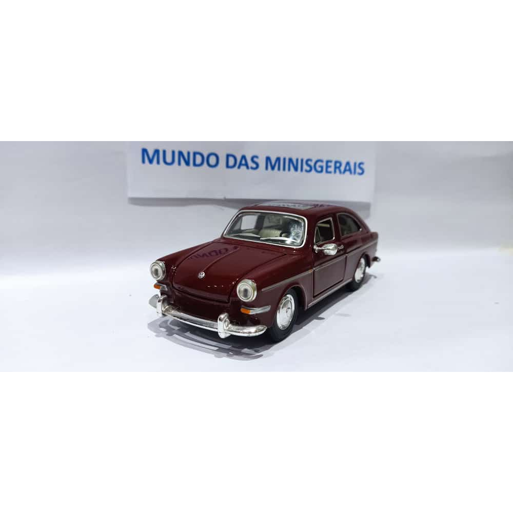 Miniatura VW Vokswagen 1600 Fastback 1/24 Maisto | Shopee Brasil