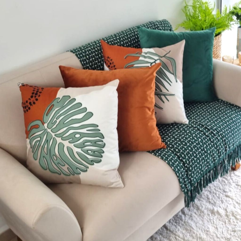 Kit 4 Capas de Almofadas Decorativas Luxo Veludo Floral Folhagem Verde e Terracota 45x45cm ...