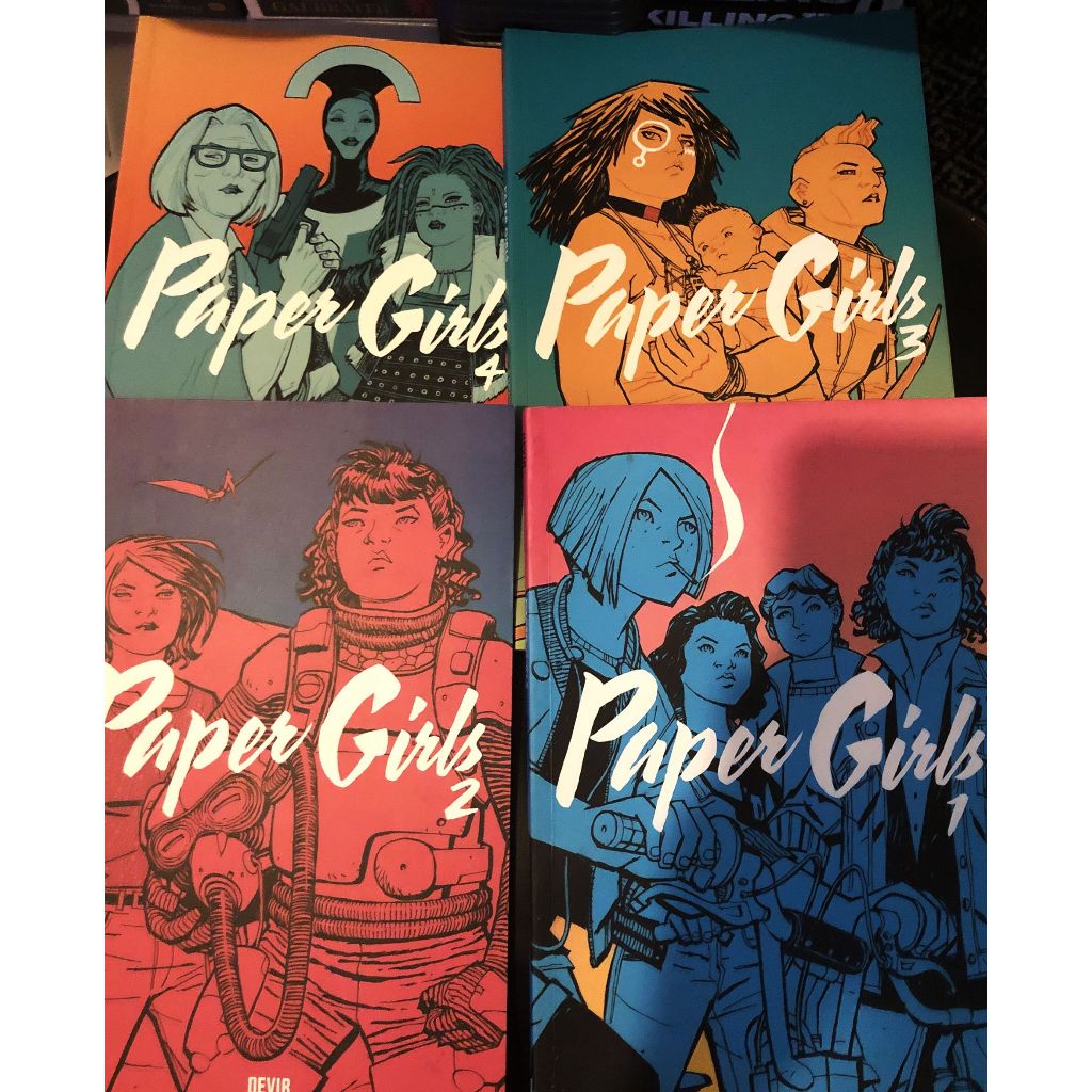 Livro HQ PAPER GIRLS (VOL 1, 2, 3 E 4) | Shopee Brasil
