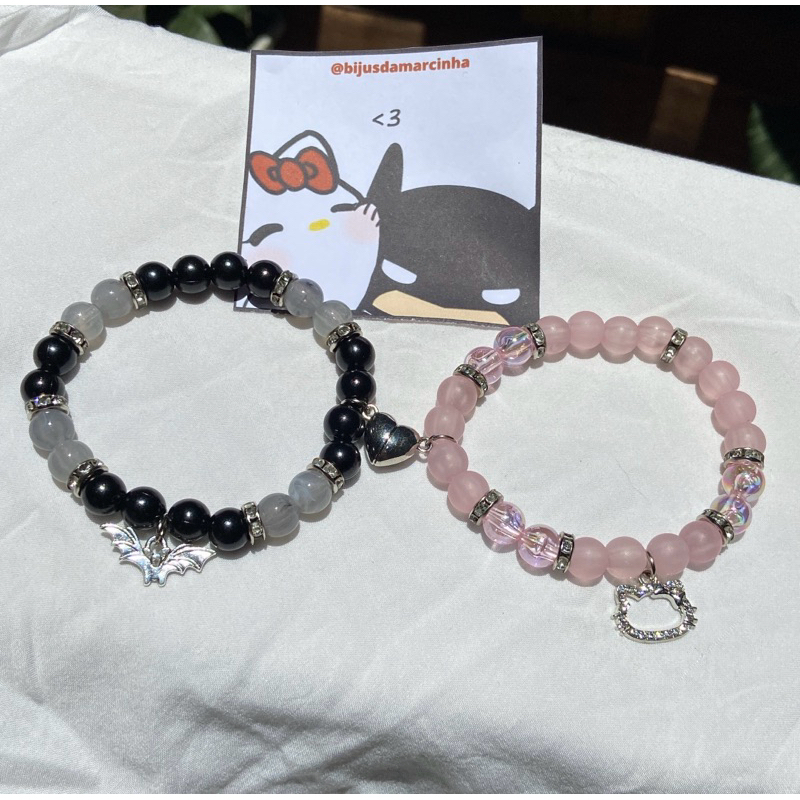 Pulseira Batman vs Hello Kitty com ima magnético | Shopee Brasil
