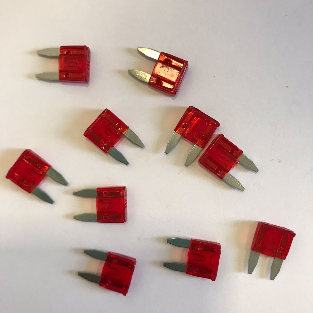 Fusivel Lamina Mini 10 Amp. (10 PÇAS) | Shopee Brasil