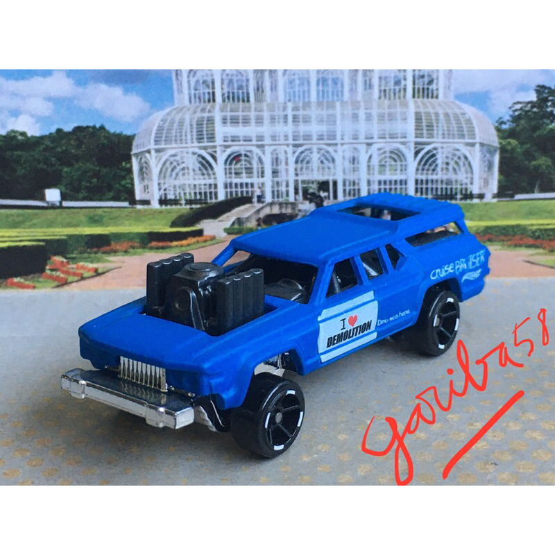 HOT WHEELS CRUISER BRUISER DEMOLITION DERBY STATION WAGON 2016 HW ...